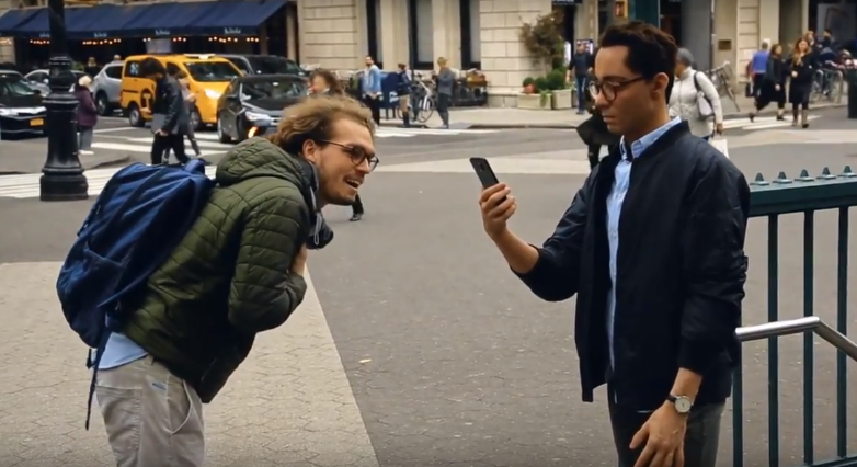 ¿Tu teléfono te pertenece o le perteneces a tu teléfono? – iWay Magazine