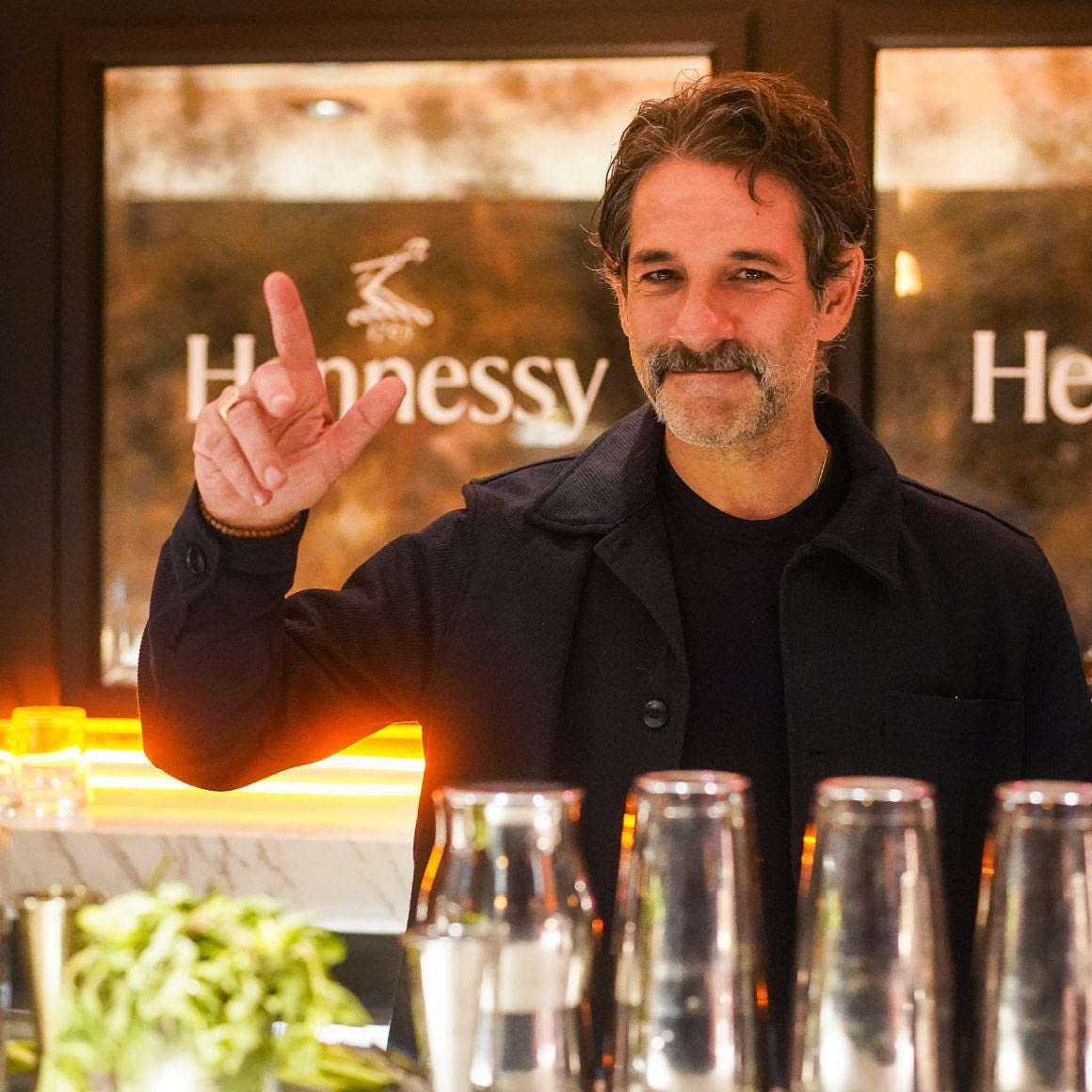 Hennessy que celebra a los que trazan su propio camino al éxito – iWay ...